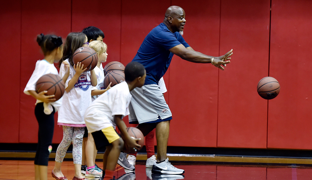 Performance Passing & Receiving - USA Basketball